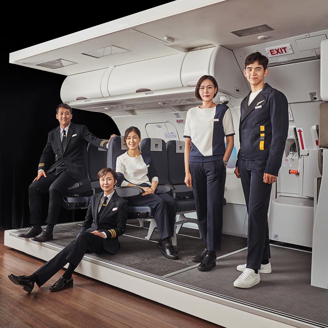 New Korean Airline Company Aero K Has Gender-Neutral Crew Uniforms