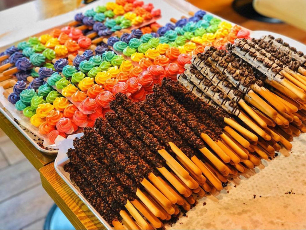 Pepero Day In Korea Inspires Over-The-Top Aesthetic Sweet Treats