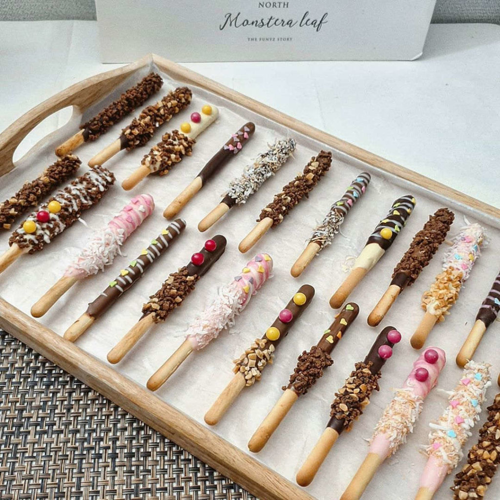 Pepero Day In Korea Inspires Over-The-Top Aesthetic Sweet Treats
