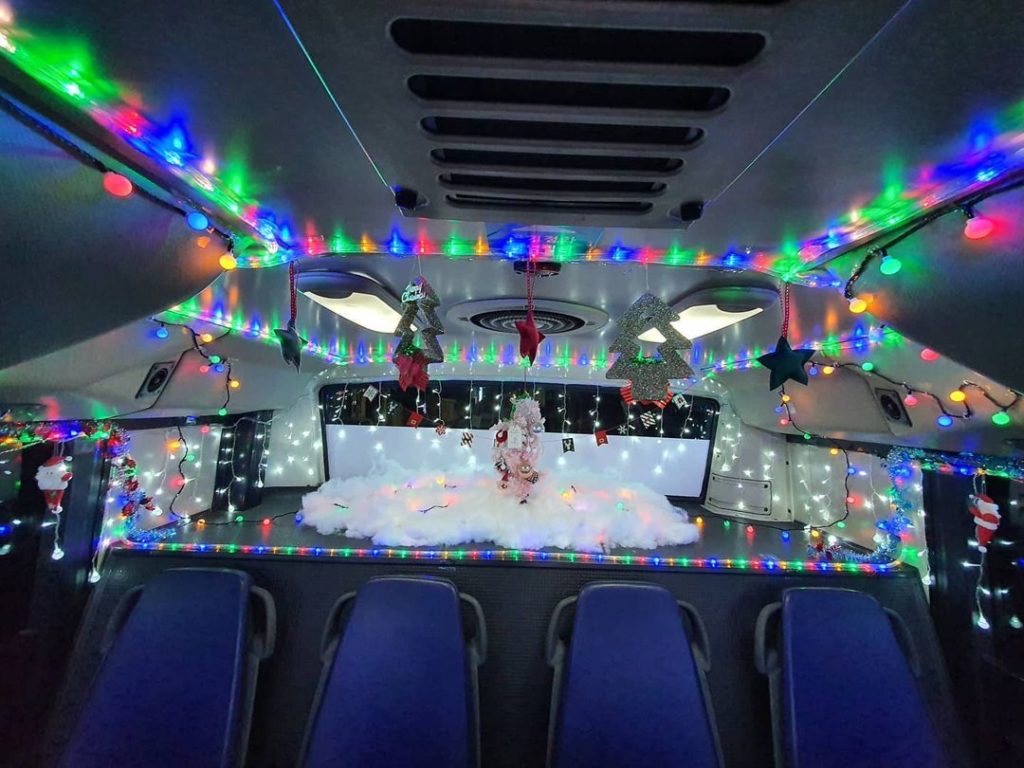 Santa Buses In Busan Bring The Christmas Party To You