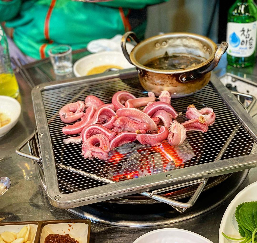8 Weird Korean Foods That Are Actually Tasty, Besides Live Octopus