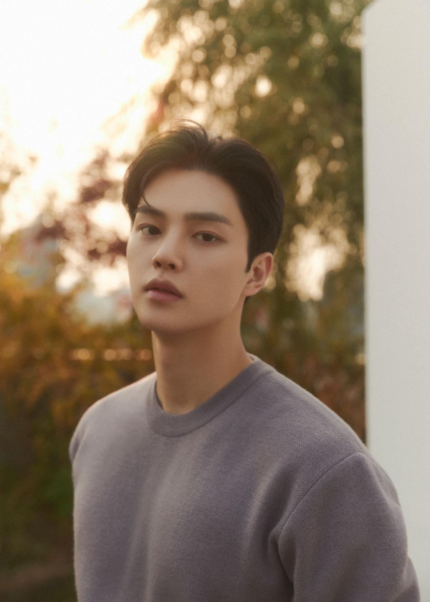 Song Kang Holds Virtual Live Fan Meeting On 4th March, Free Of Charge