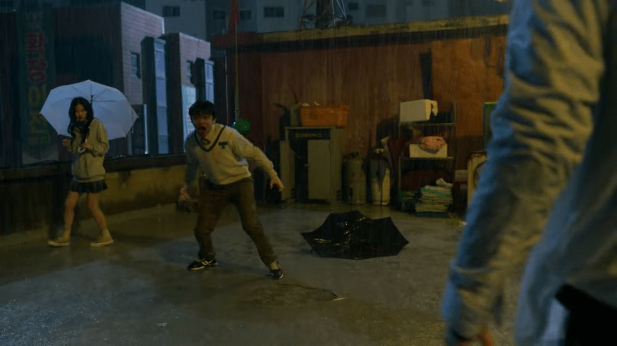 All Of Us Are Dead Episode 1 Review: Students Trapped With Zombies