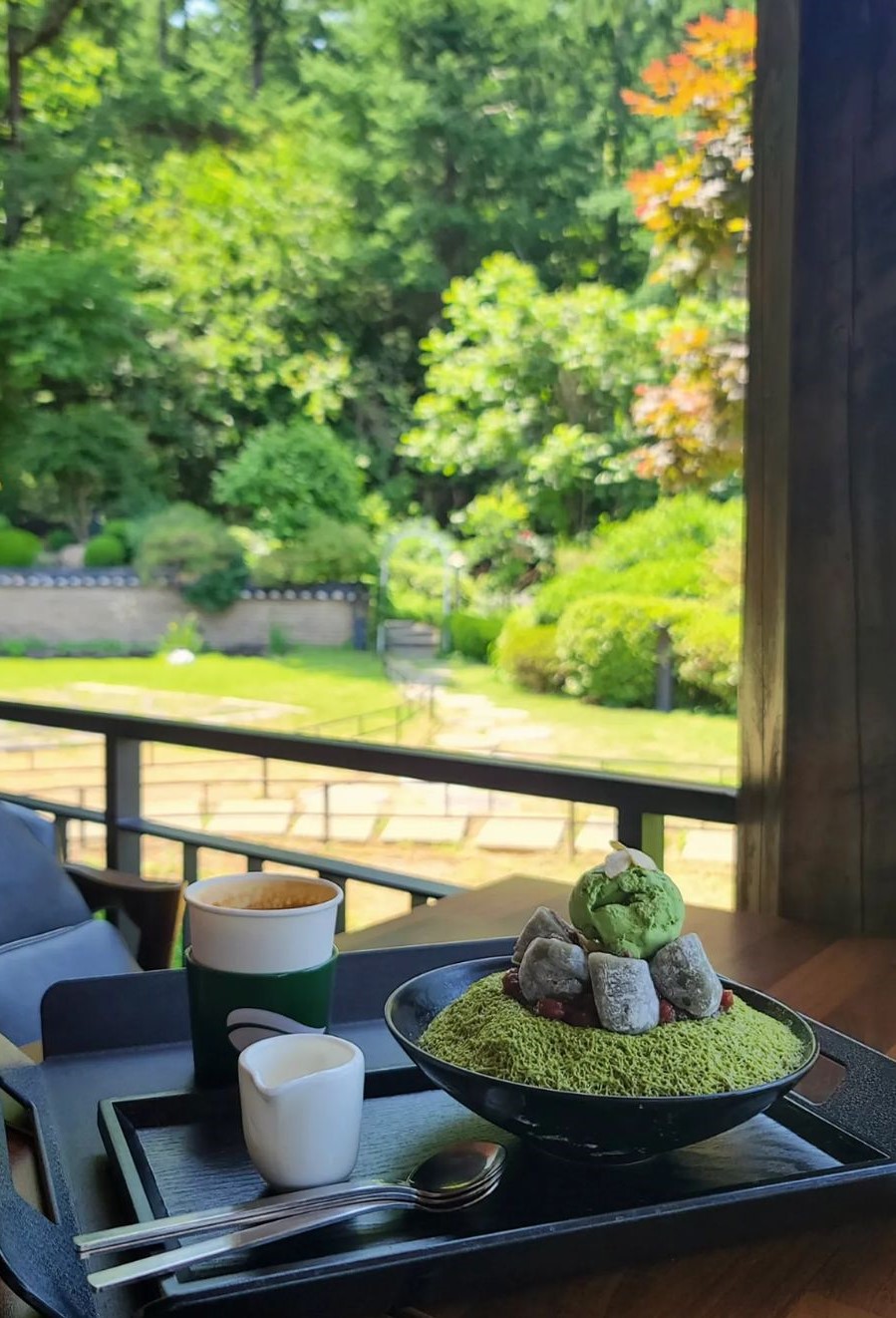 Cafe Soom: Greenhouse Cafe With A Therapeutic View To Heal Your Mind