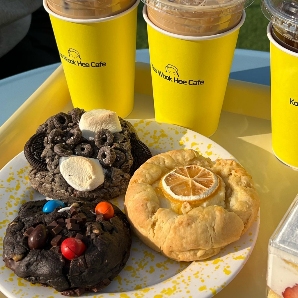 Koo Wook Hee Cafe: Dessert Shop With A Swing & Freshly Baked Cookies