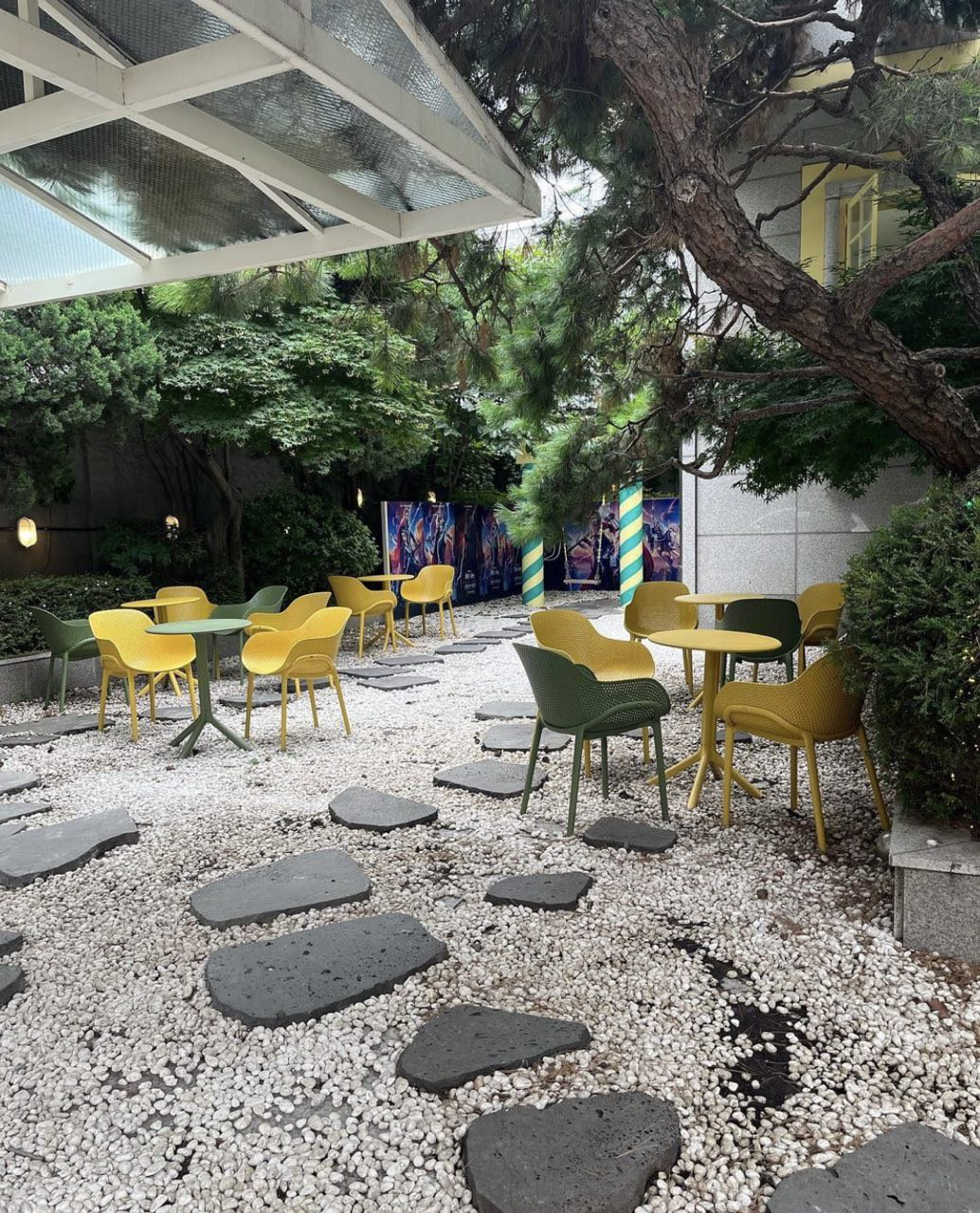 Koo Wook Hee Cafe: Dessert Shop With A Swing & Freshly Baked Cookies