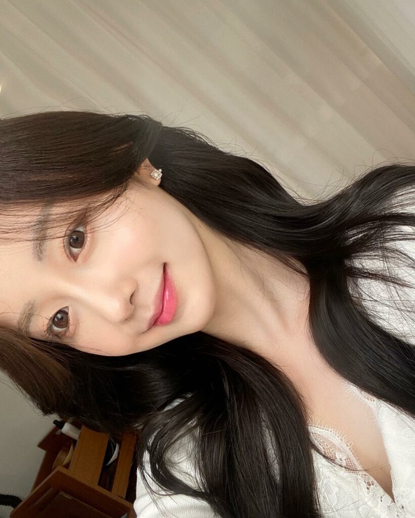 Transit Love 2 Cast Facts: Age & Occupation About The Dating Show