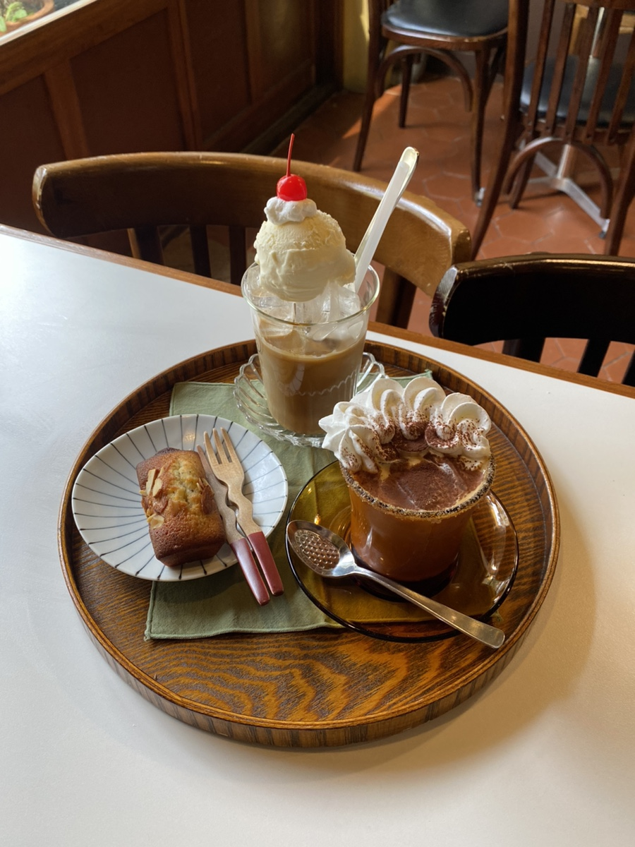 Moment Coffee: Grill Your Own Bread At This Cafe In Mapo