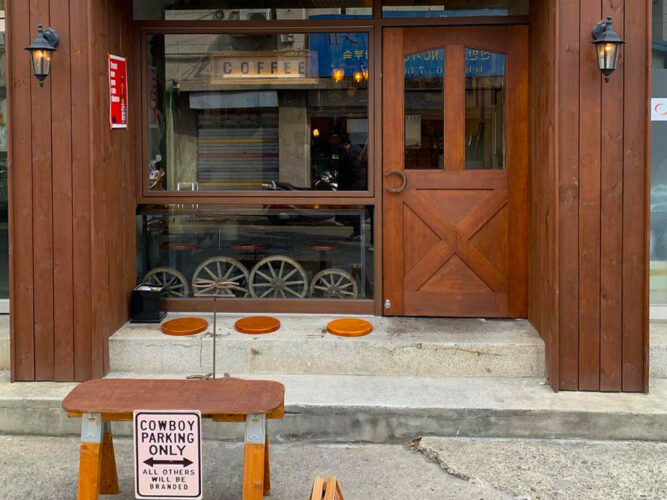 HOOF COFFEE: Rodeo-Themed Cafe That's Like A Hollywood Filming Set