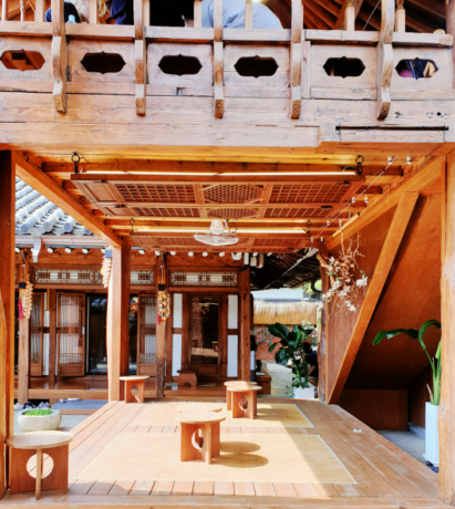 Ireulli Cafe: Traditional Korean House Cafe With Seasonal Sceneries