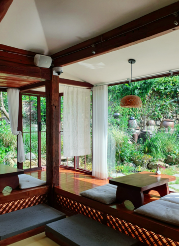 Ireulli Cafe: Traditional Korean House Cafe With Seasonal Sceneries