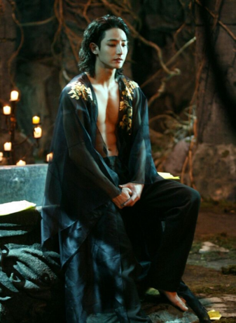 10 Outstanding K-Drama Villains Who Were Also The Best Characters